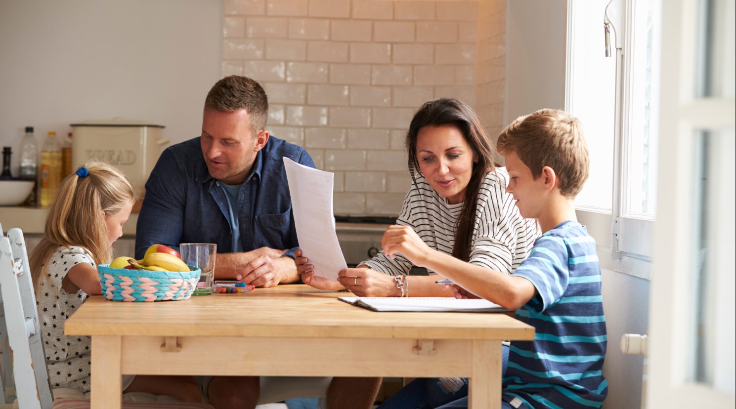 Why Telling & Listening Family Story Can Strengthen Family Bonds